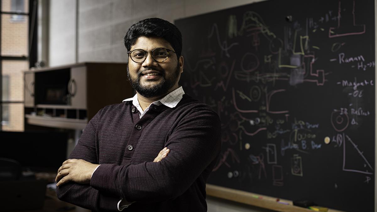 Physicist who claimed room-temperature superconductor discovery faked ...