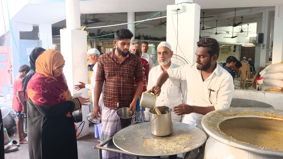 Mosques keep the ‘nonbu kanji’ coming during Ramzan despite rising ...