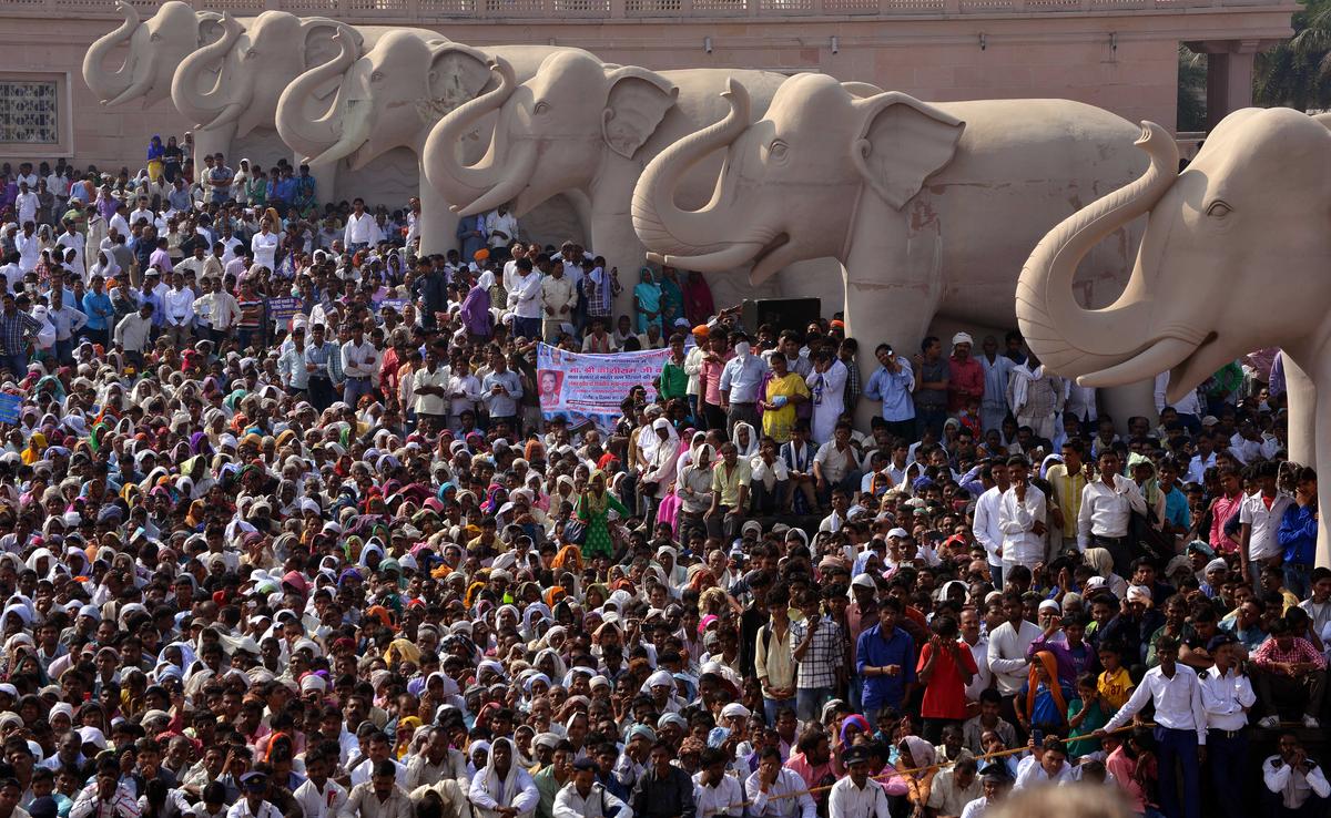 Review of Maya, Modi, Azad — Dalit Politics in the Time of Hindutva: A ...