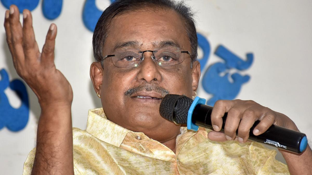 Safeguarding Kannada language must get the highest priority, says ...