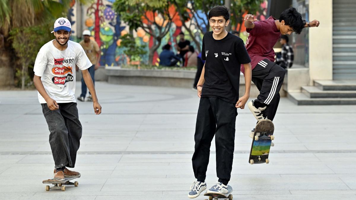 Delhi skaters Mandi Monkeys find a new turf at Mandi House metro ...