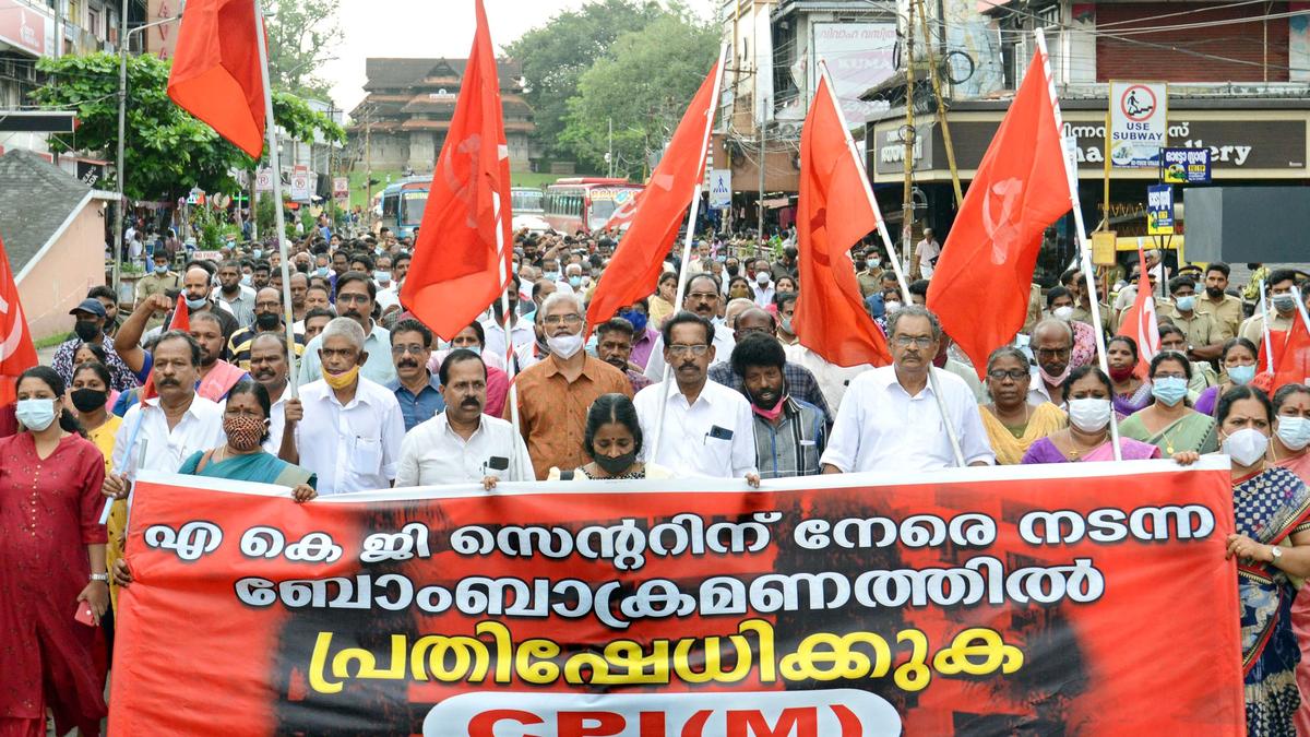 Youth Congress leader taken into custody in AKG Centre attack case - The Hindu