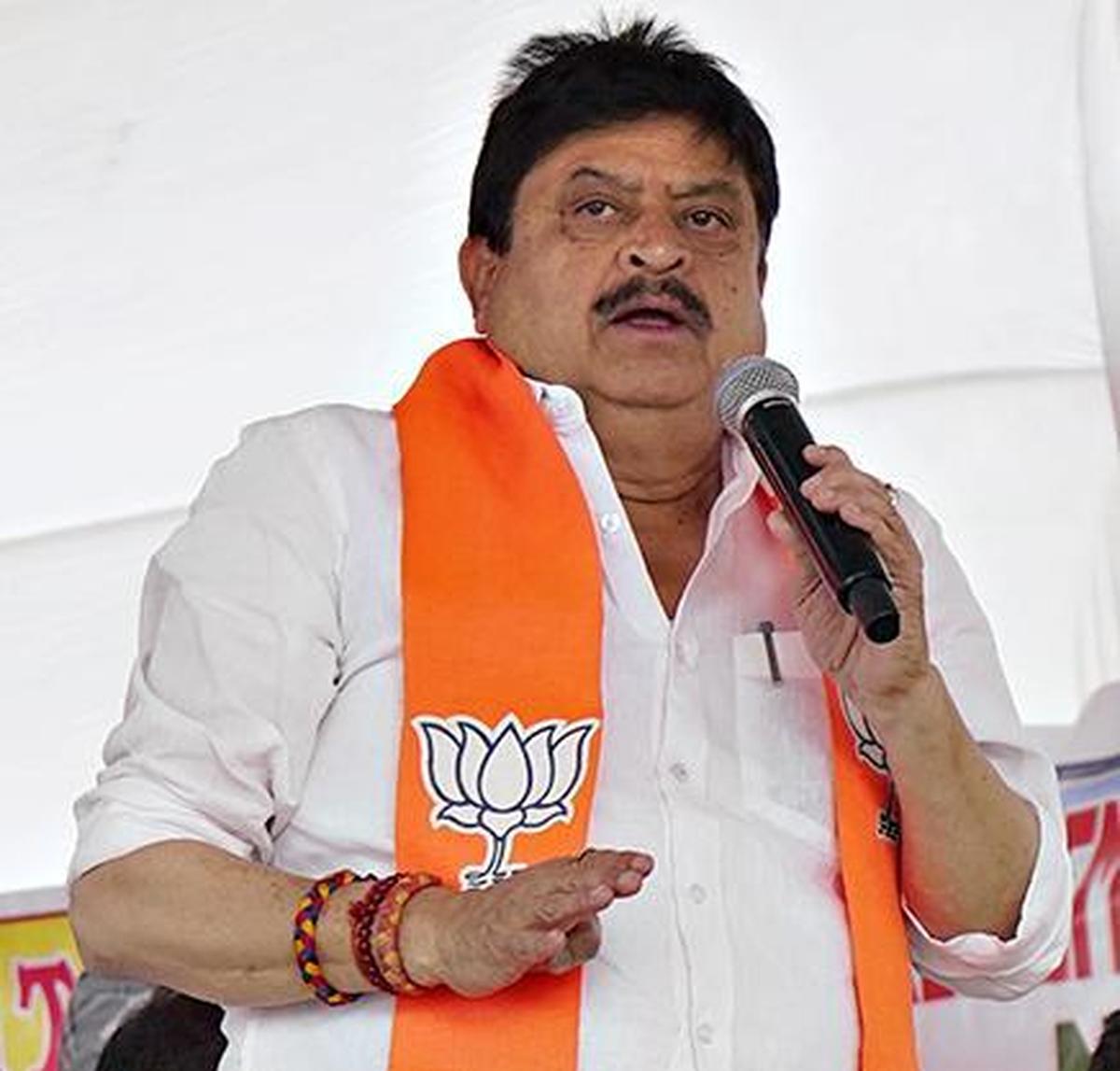 Hyderabad Metro Rail phase II funds only after Telangana Govt clears ...