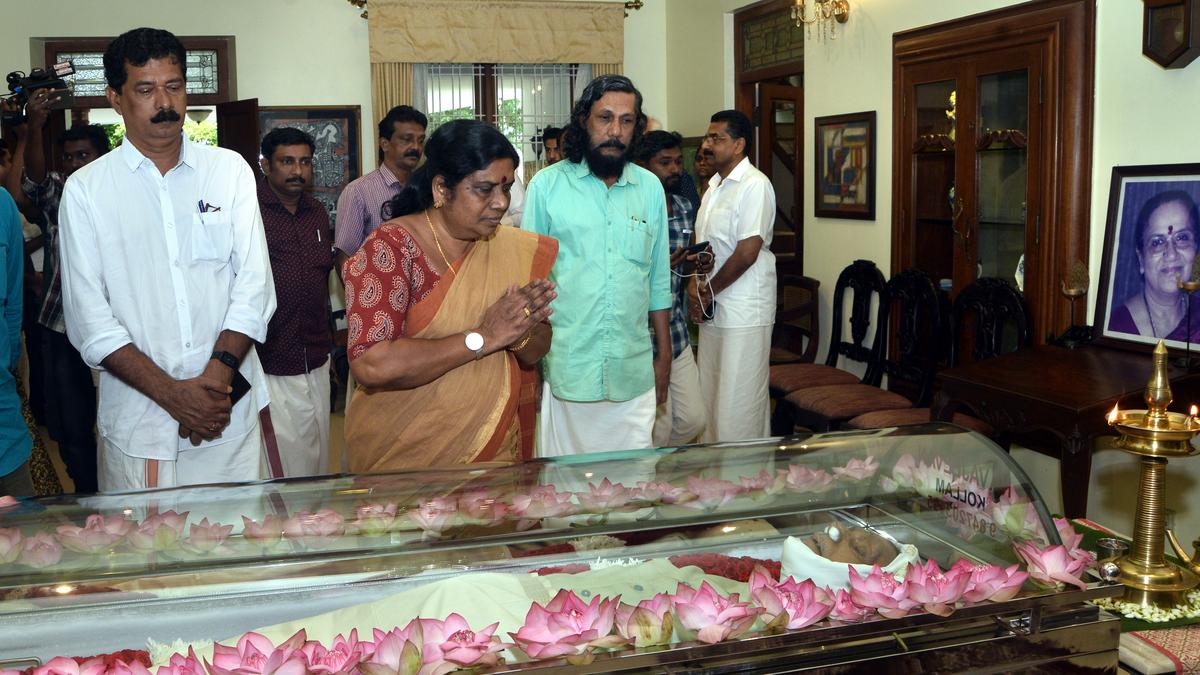 Yesteryear film producer Achani Ravi passes away - The Hindu