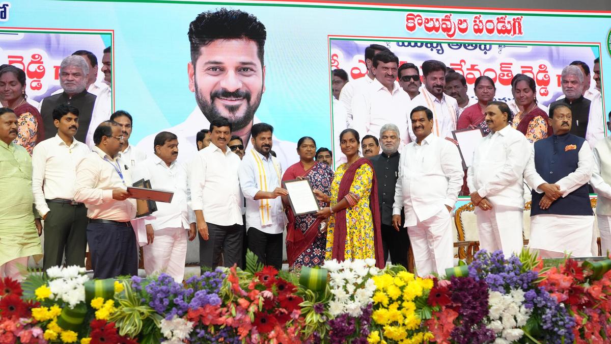 BRS govt. tried to portray revenue staff as corrupt to cover its ...