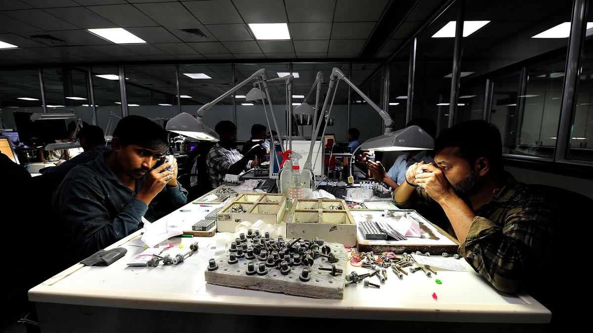 Diamond city in distress - The Hindu