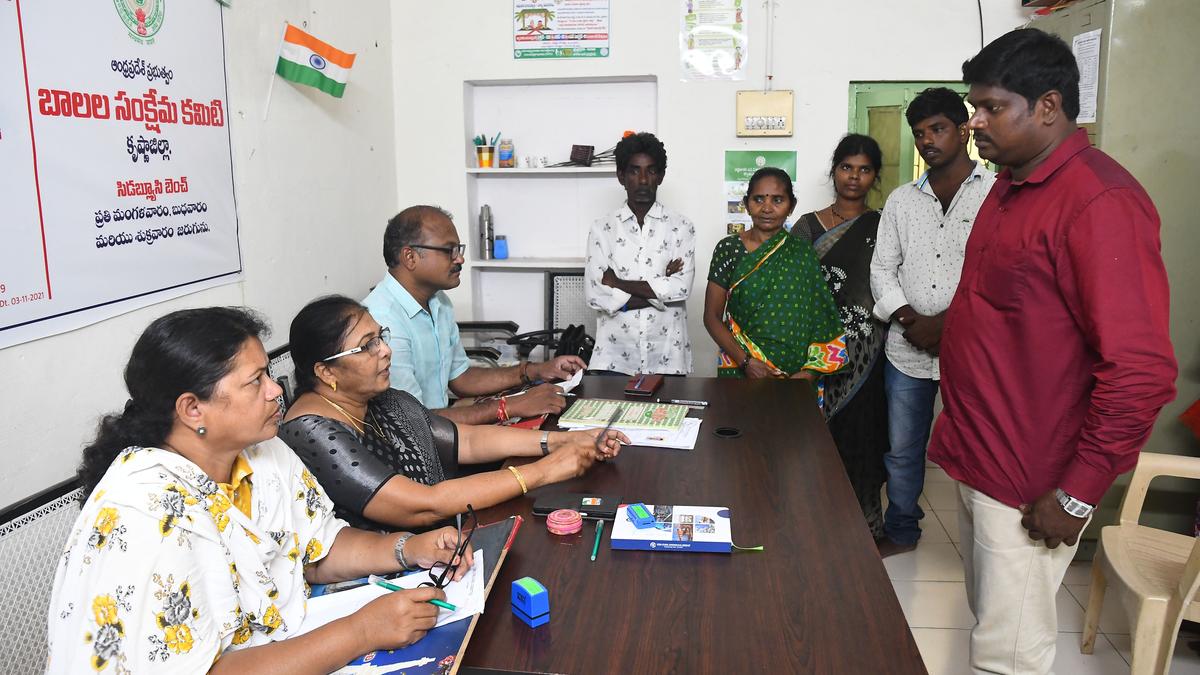 Child Welfare Commission hands over rescued girl to her family in ...