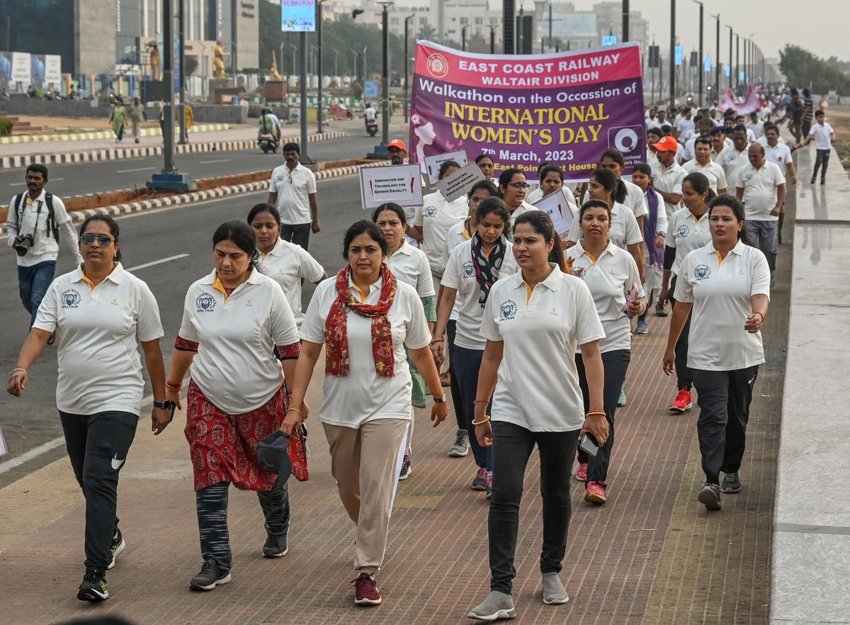 Special train with all-women crew flagged off in Visakhapatnam - The Hindu