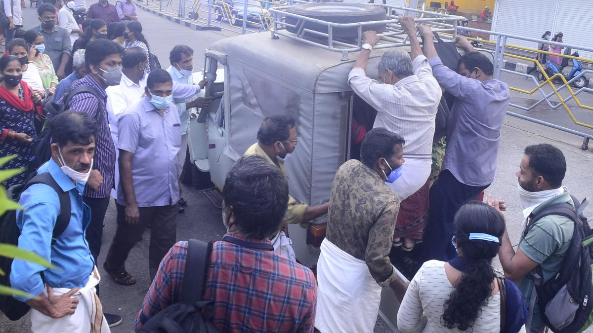 Commuters’ woes worsen as bus strike enters second day - The Hindu