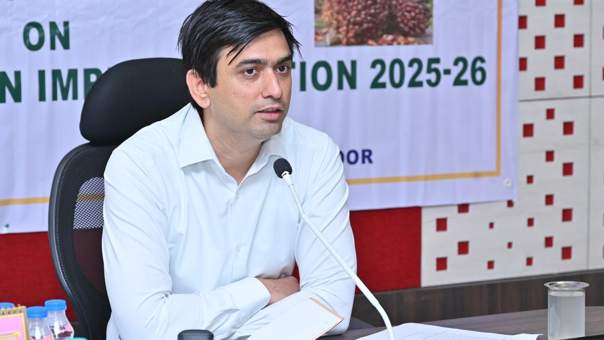 Collector highlights potential of oil palm cultivation in Chittoor ...