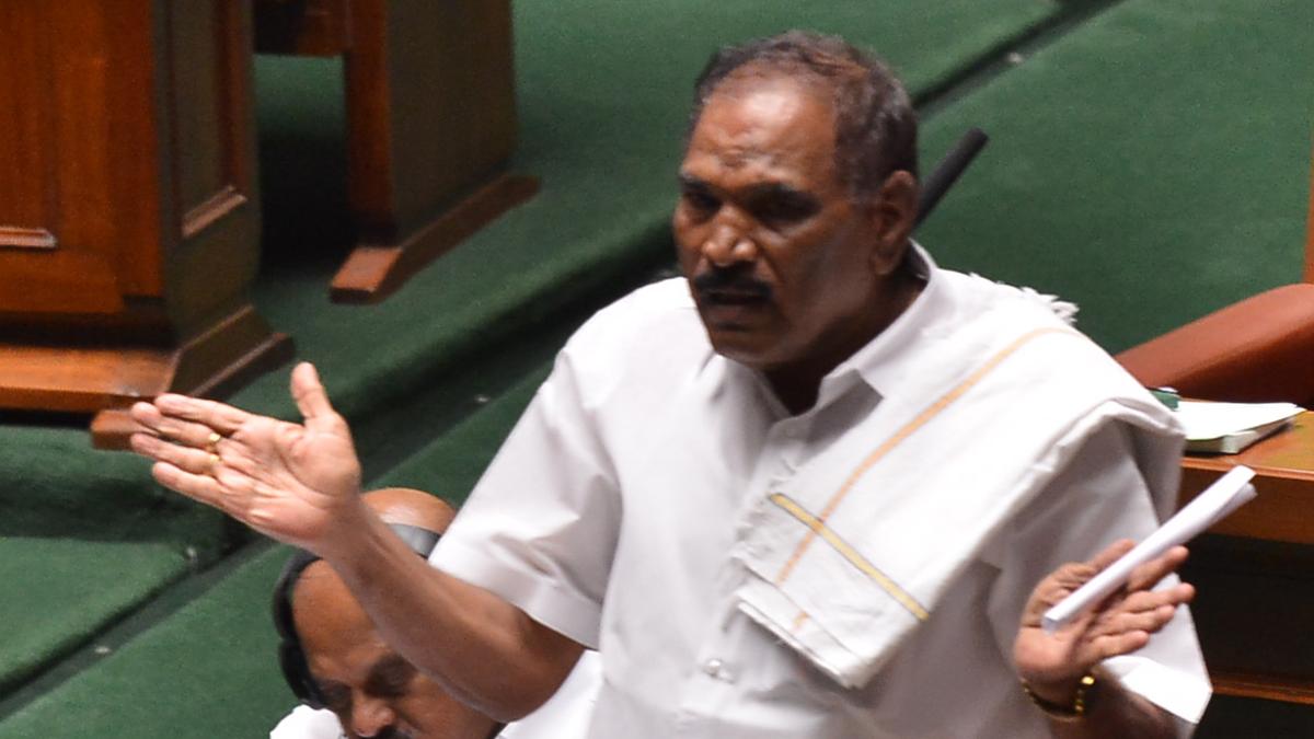 Arasikere MLA Shivalinge Gowda to decide on his next political move ...