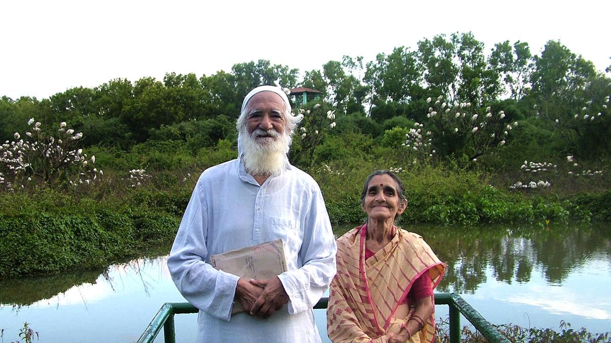 Sunderlal Bahuguna's wife social activist Vimla Bahuguna passes away at ...
