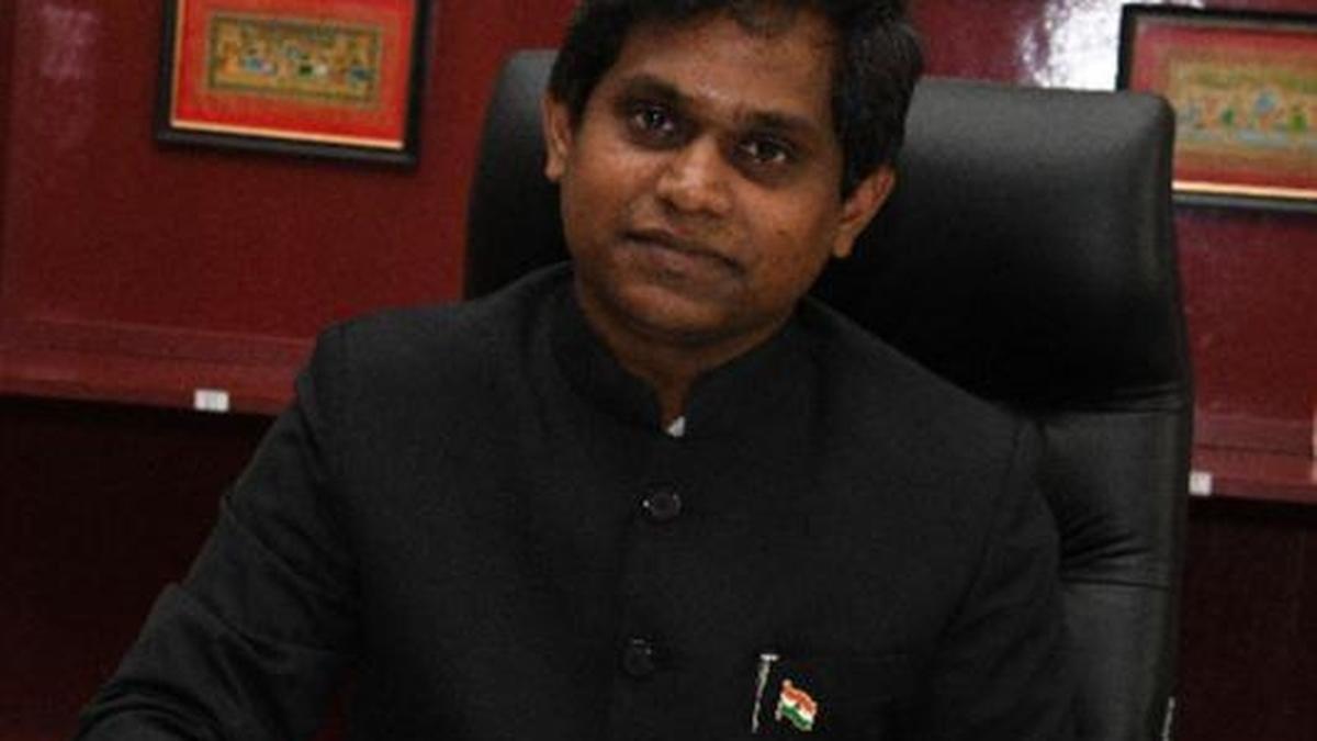 Inbasekar Kalimuthu to take charge as Kasaragod District Collector ...