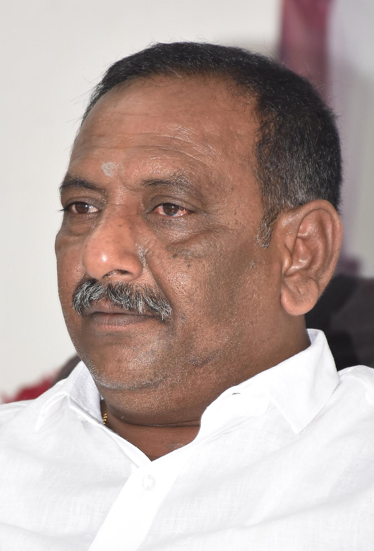 Suspense over Cong. tickets for Chamaraja, KR continues - The Hindu