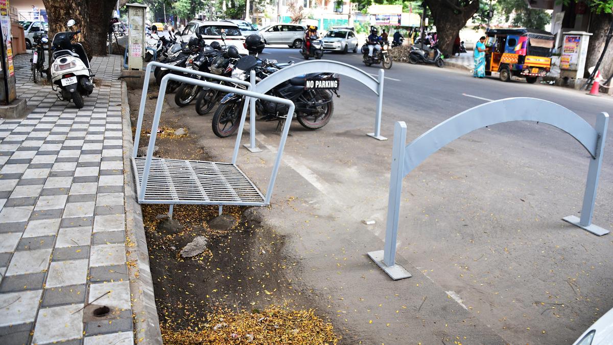 Illegal ramps, barricades on commercial streets irk pedestrians and ...