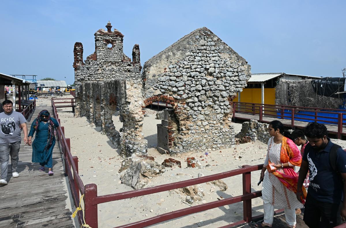 Dhanushkodi: a ghost town awaits revival - The Hindu