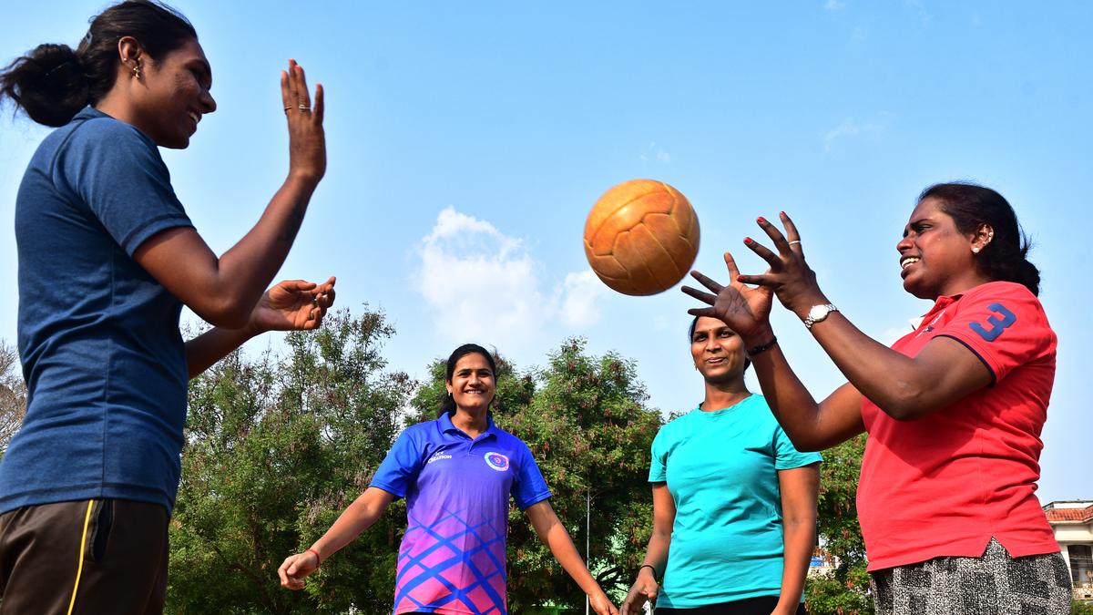 Taking to sports proves an uphill task for transgender persons - The Hindu