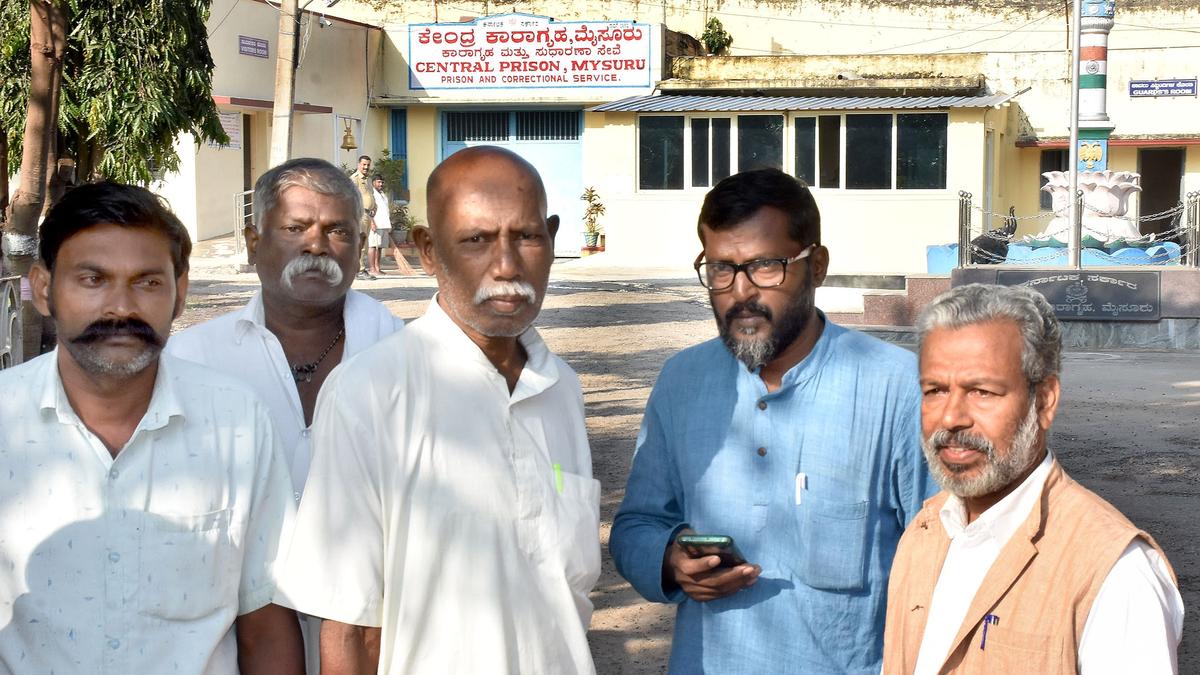 Veerappan aide convicted in Palar blast case granted bail - The Hindu