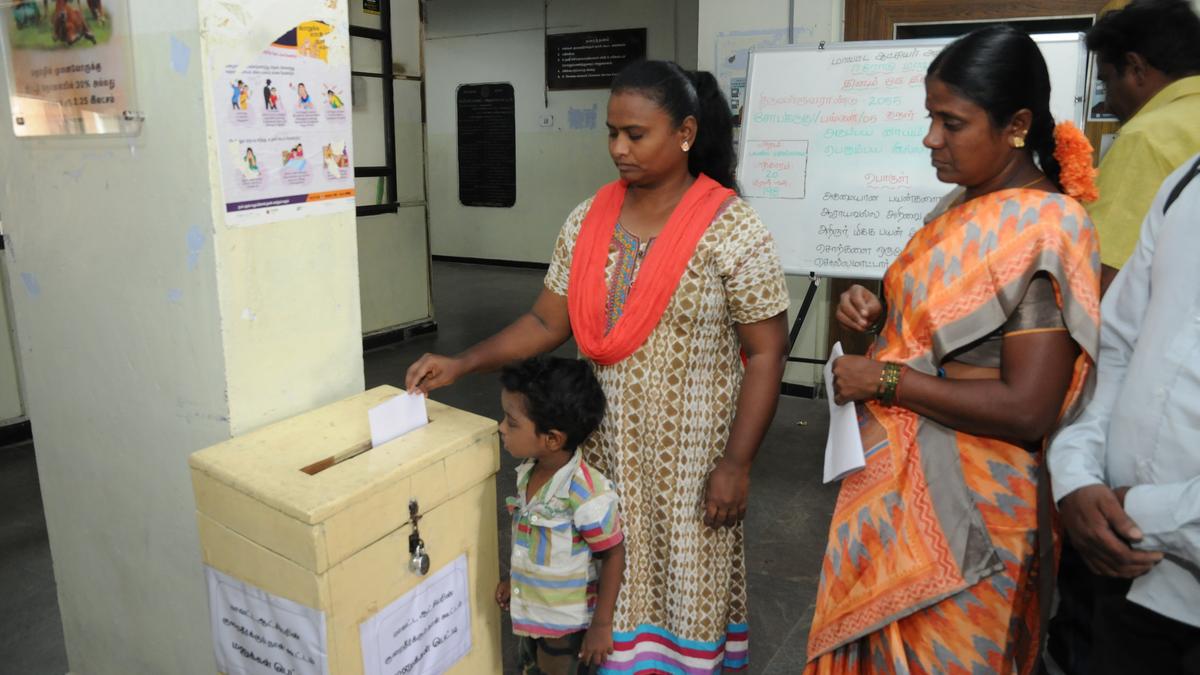 Lok Sabha polls | Drop box placed at Erode Collectorate for grievance ...