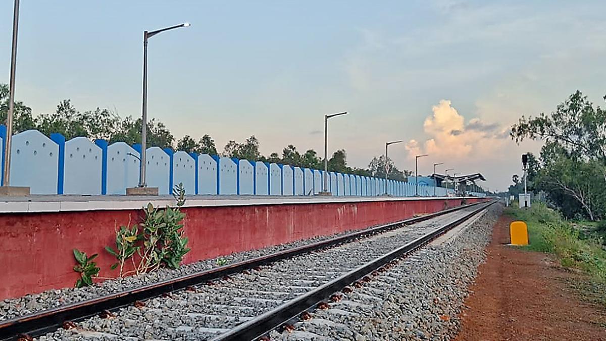 Revisiting the rail gauge debate - The Hindu