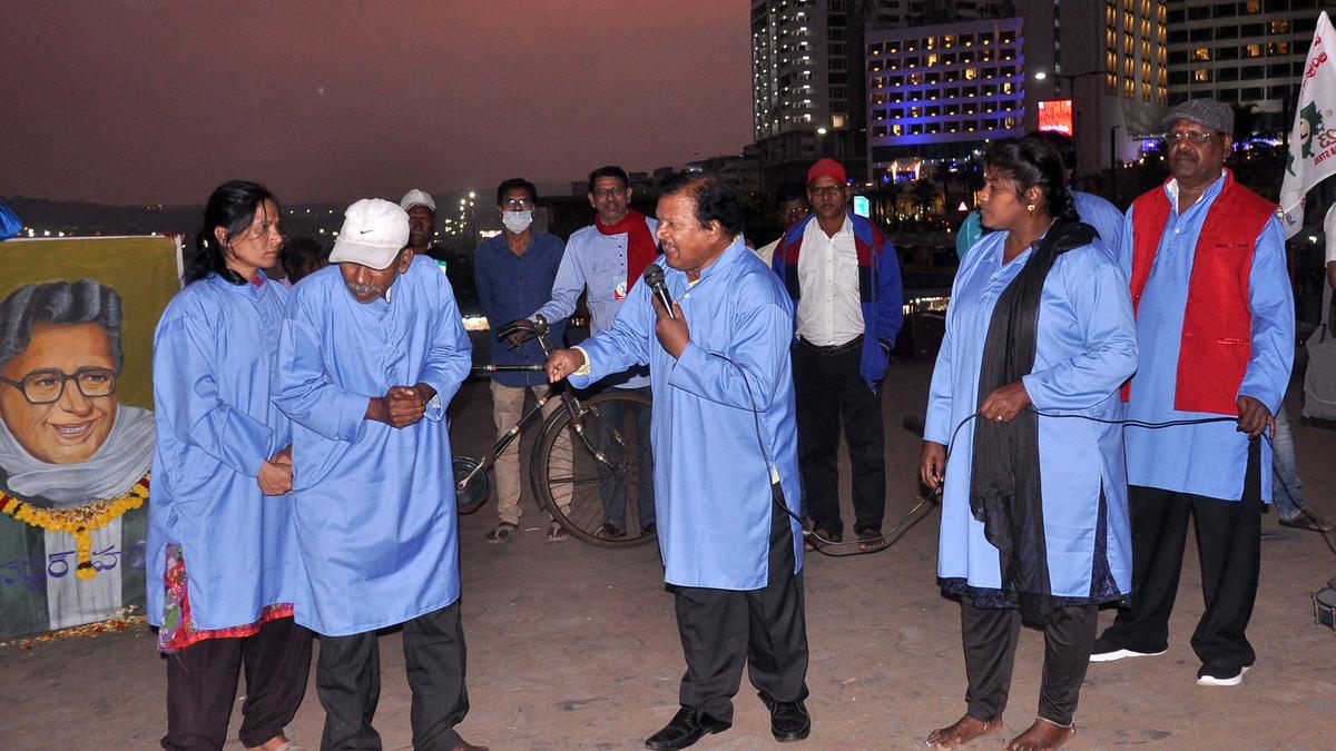 Tributes paid to Safdar Hashmi in Visakhapatnam - The Hindu