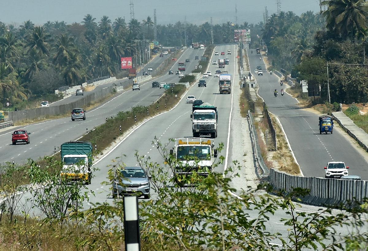 Trucks bypassing Bengaluru-Mysuru highway toll plaza barred from ...
