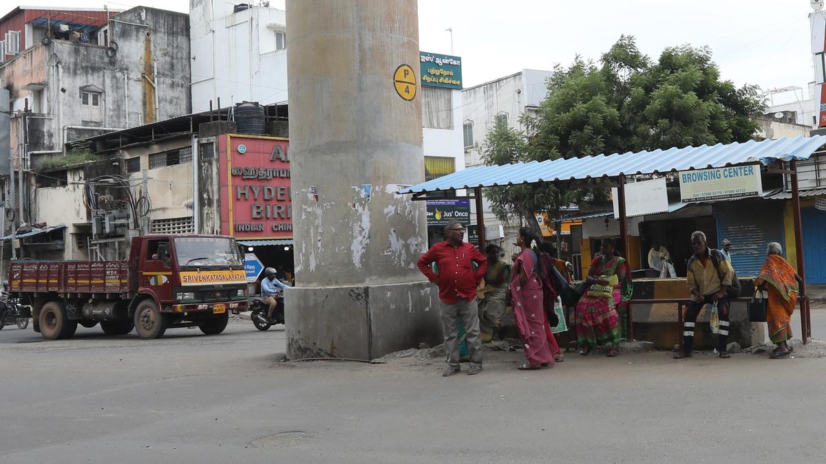 Is this bus shelter on Arcot Road safe for commuters? - The Hindu