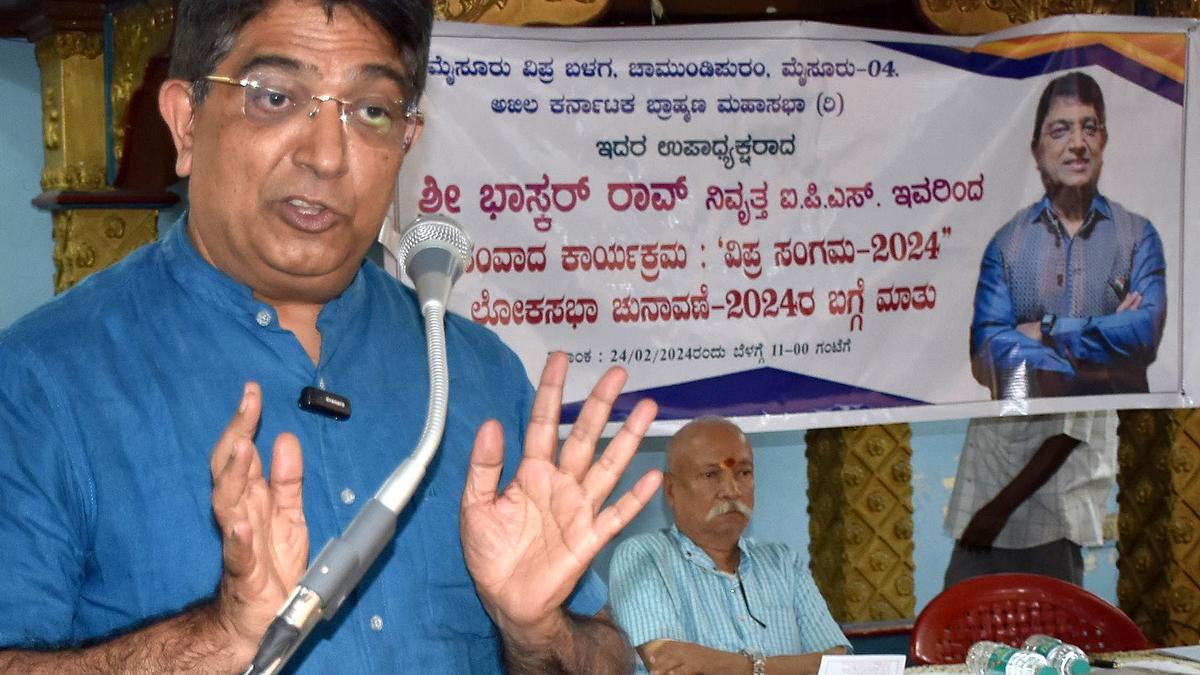 Bhaskar Rao holds meeting with Brahmin organisations in Mysuru - The Hindu