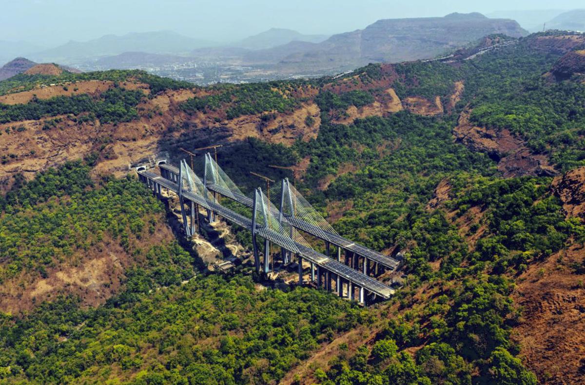 Amid traffic woes on Mumbai-Pune highway, Maharashtra govt. inaugurates ...