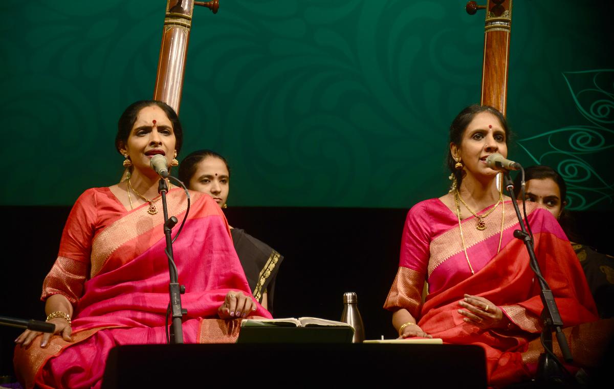 Ranjani and Gayatri’s concert was high on sowkhyam - The Hindu