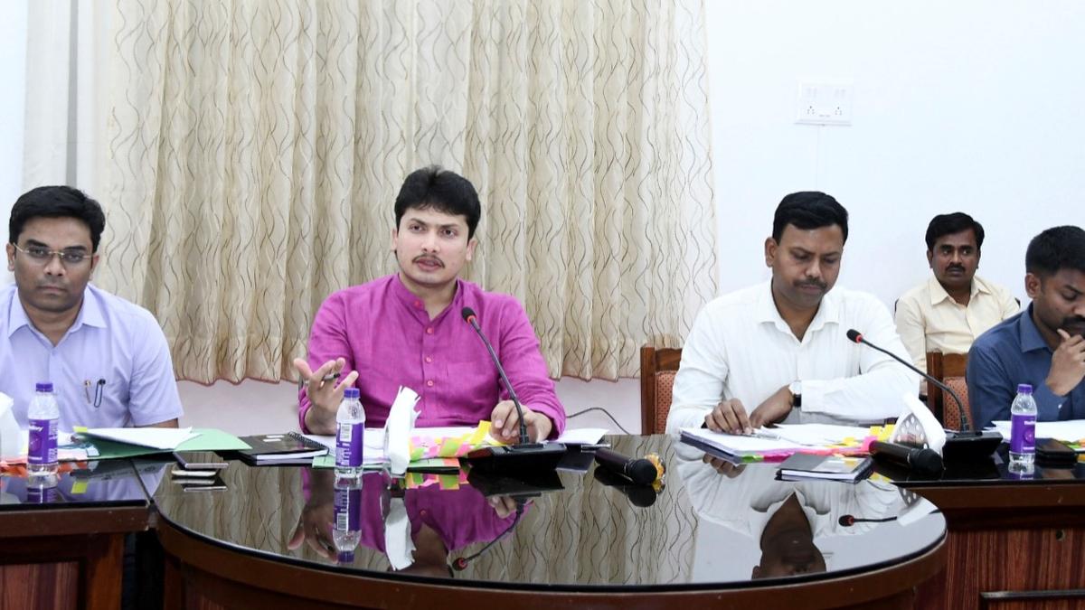 ‘Complete works under KKRDB grants before December’ - The Hindu