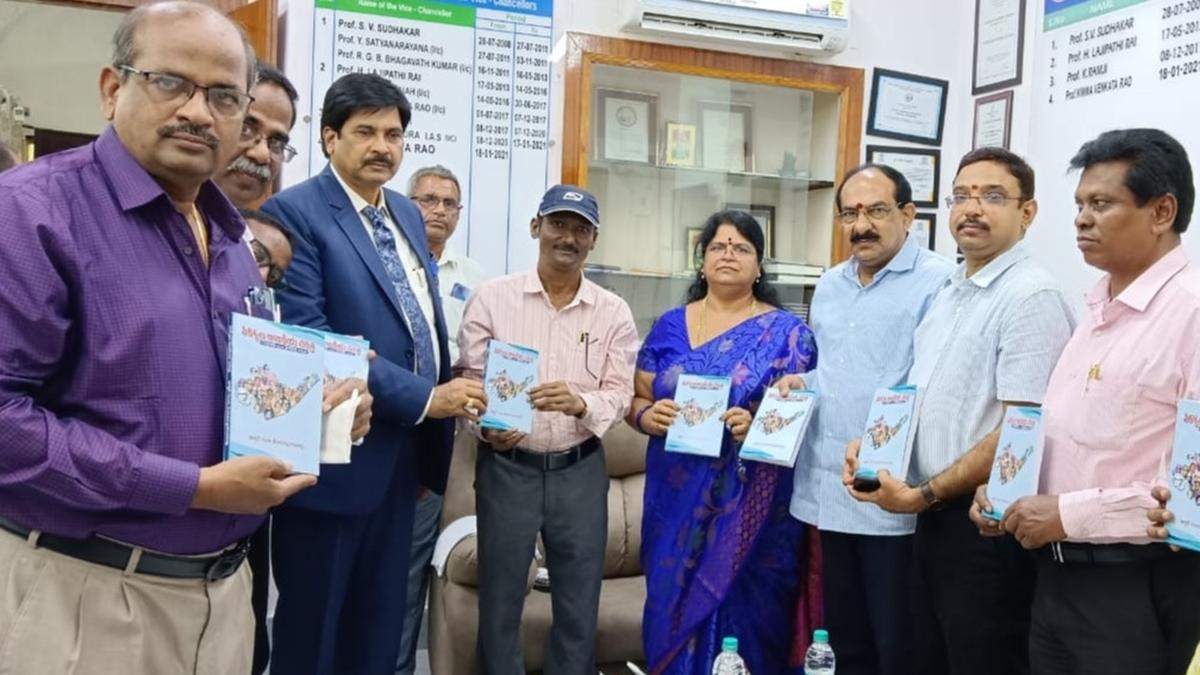 Andhra Pradesh: former Srikakulam MP Boddepalli Rajagopala Rao ...