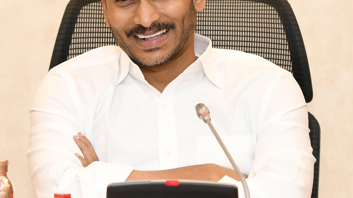 Jagan pays tributes to YSR on his 74th birth anniversary at Idupulapaya ...