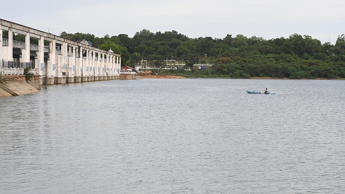 Good inflow of Krishna water boosts storage at Poondi reservoir - The Hindu