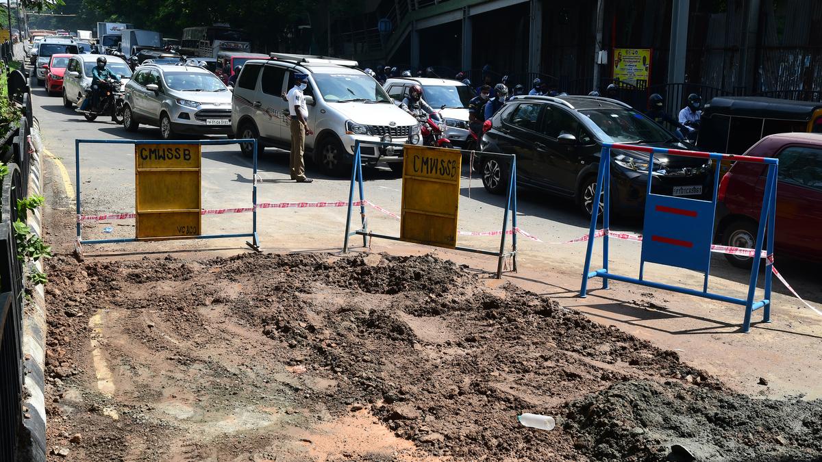 GCC Commissioner directs engineers to involve councillors in ...