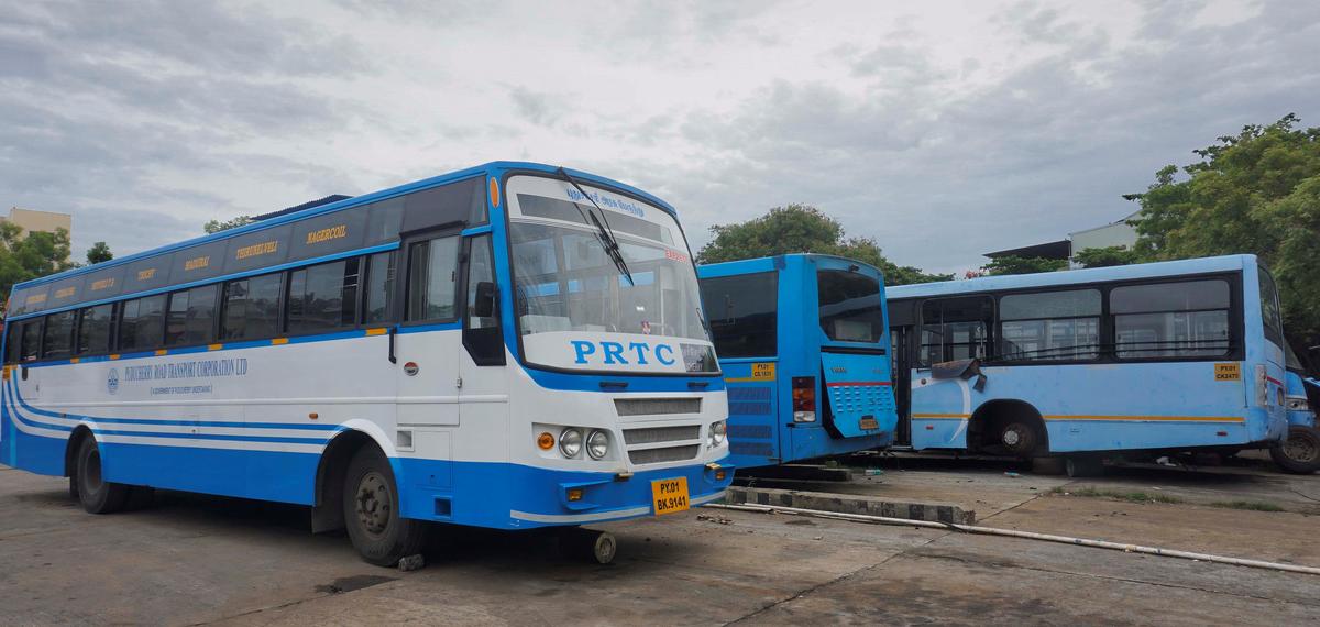 Rainwater leakage in PRTC bus exposes pathetic condition of fleet in ...