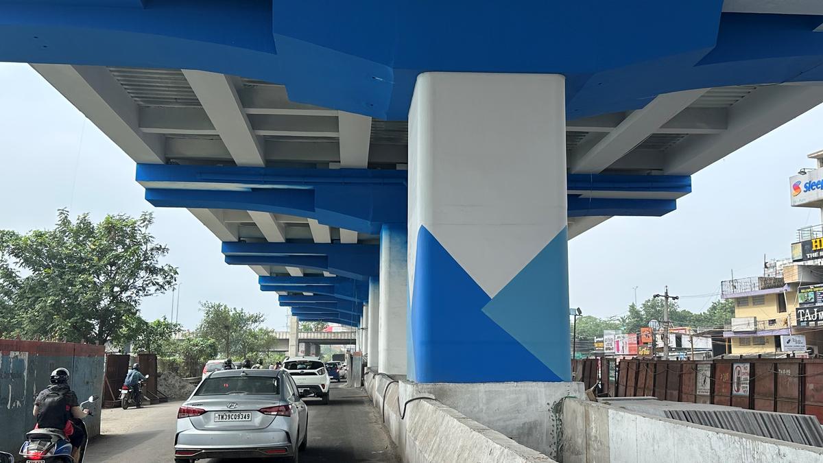 Chennai Metro Rail’s pillars along Poonamallee-Porur stretch wear hues ...