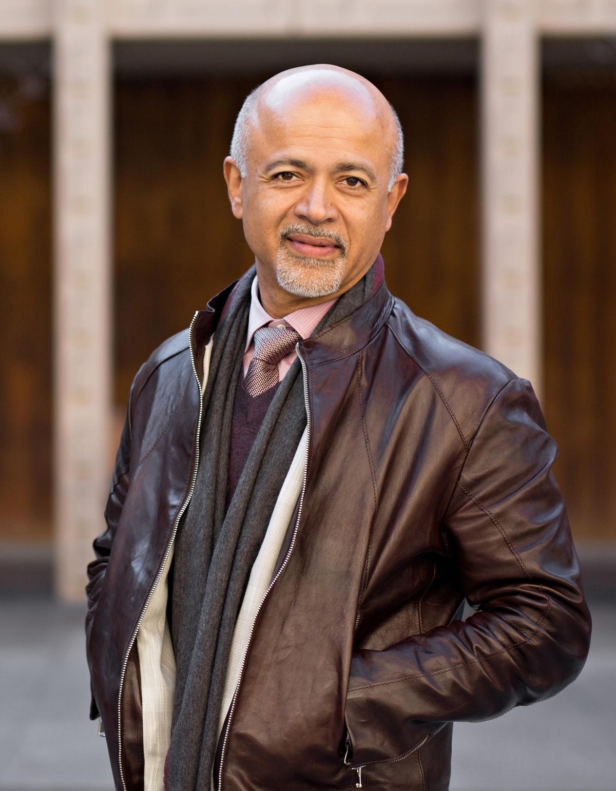 Abraham Verghese on his new book The Covenant of Water, a sweeping ...
