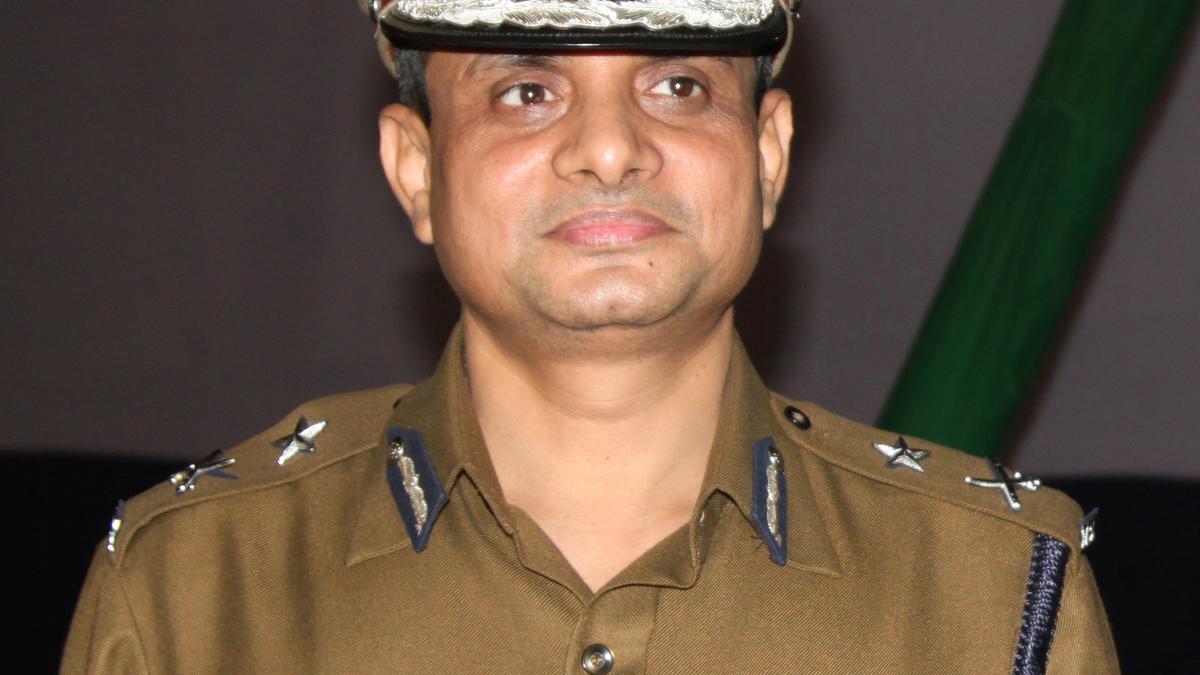 Mamata reinstates Rajeev Kumar as West Bengal DGP - The Hindu