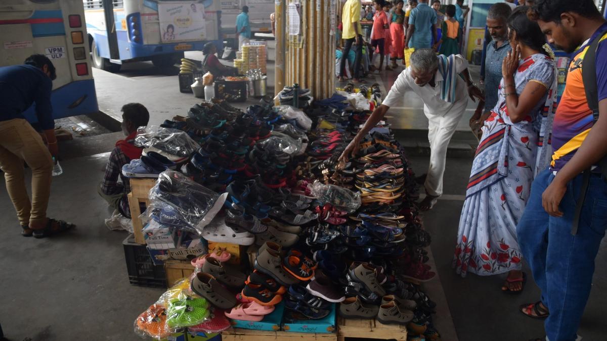 Increase in number of shops in Salem New Bus Stand platforms creates ...