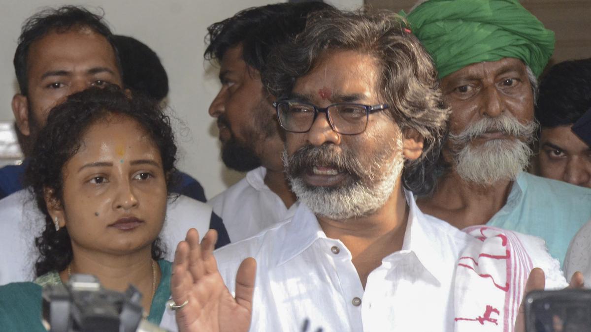 Top news of the day: Hemant Soren walks out of jail after Jharkhand High Court grants him bail ...