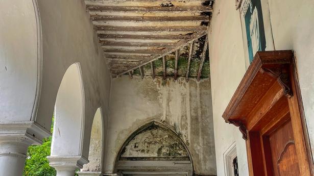 Ball set rolling for restoration of UoH’s Golden Threshold - The Hindu