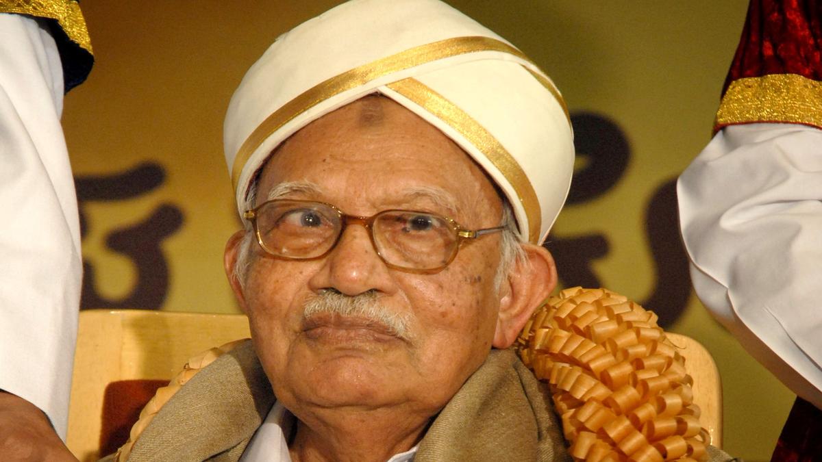 Historian B. Sheik Ali passes away - The Hindu