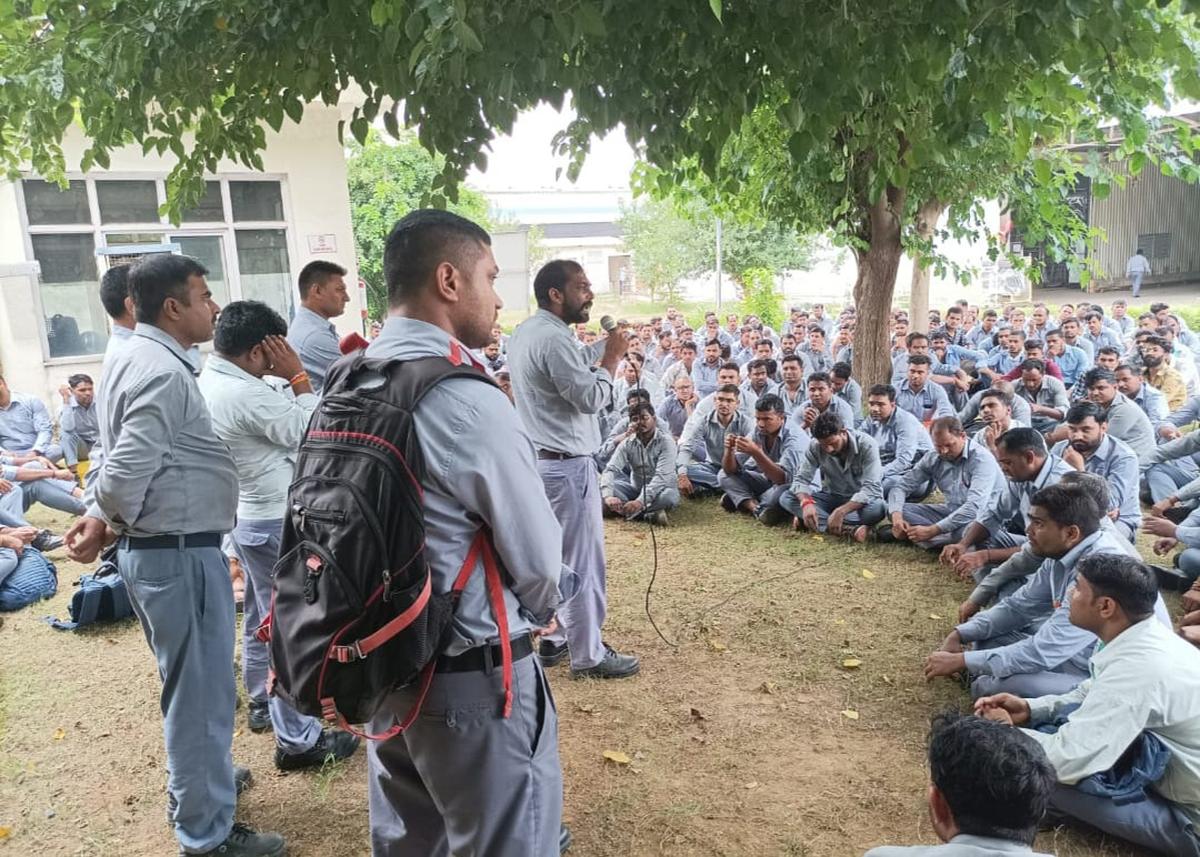 Union membership for contract worker creates ripples in Gurugram auto ...