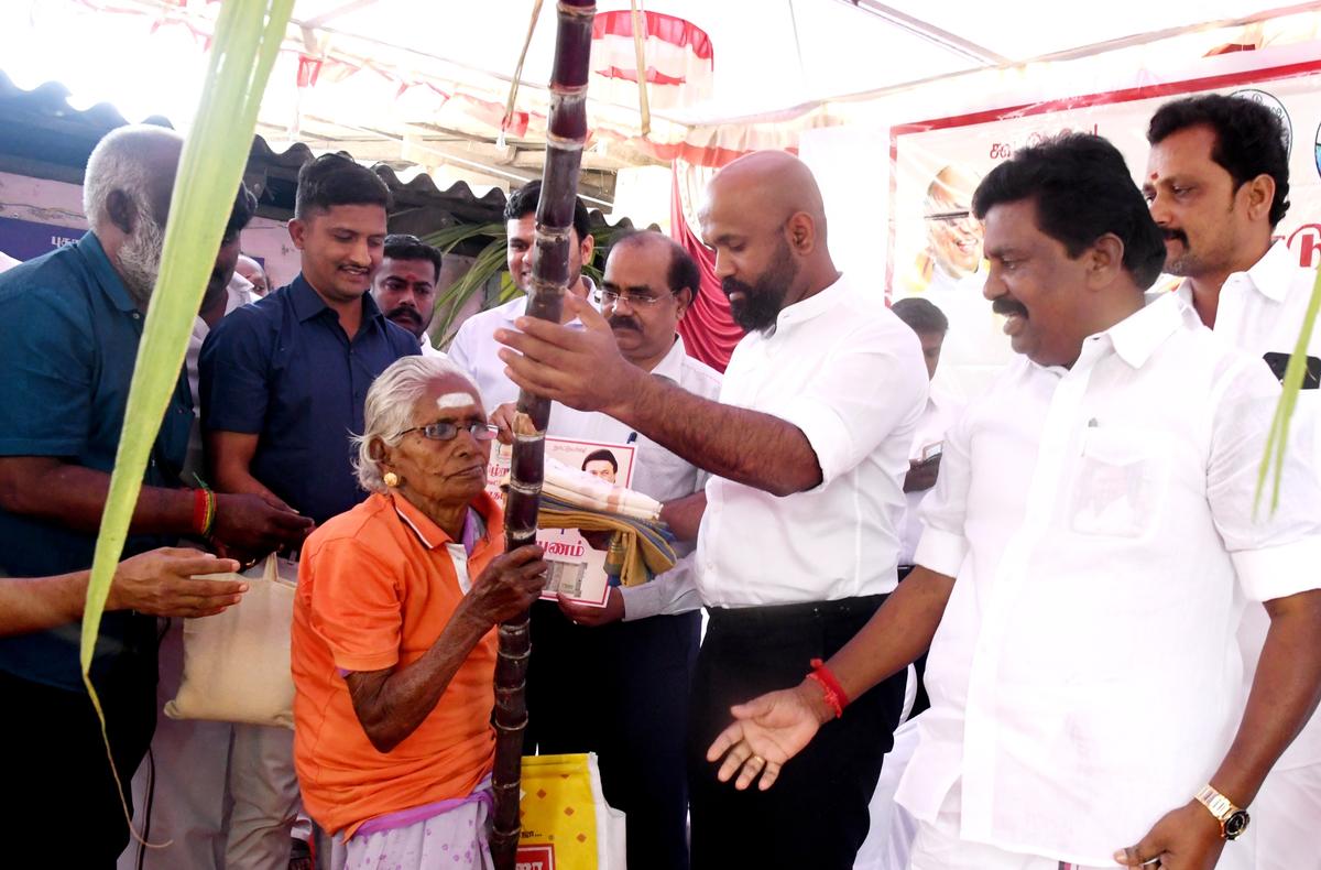 Collectors appeal to cardholders not to rush to PDS outlets, as Pongal ...