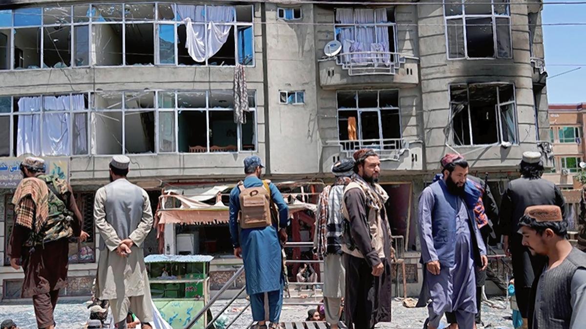 Desperate to come to India, over 150 Sikhs in Kabul gurdwara counting ...