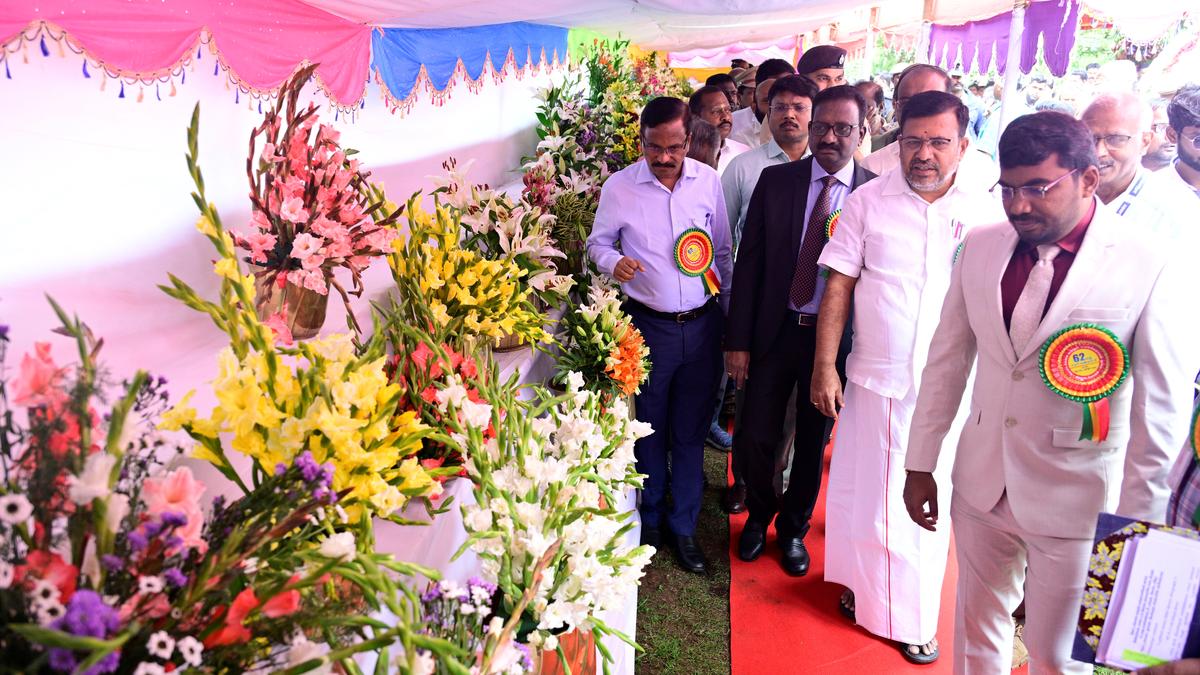 Dindigul lock, Ayakudi Guava, Kodaikanal Hill Garlic all made up of ...