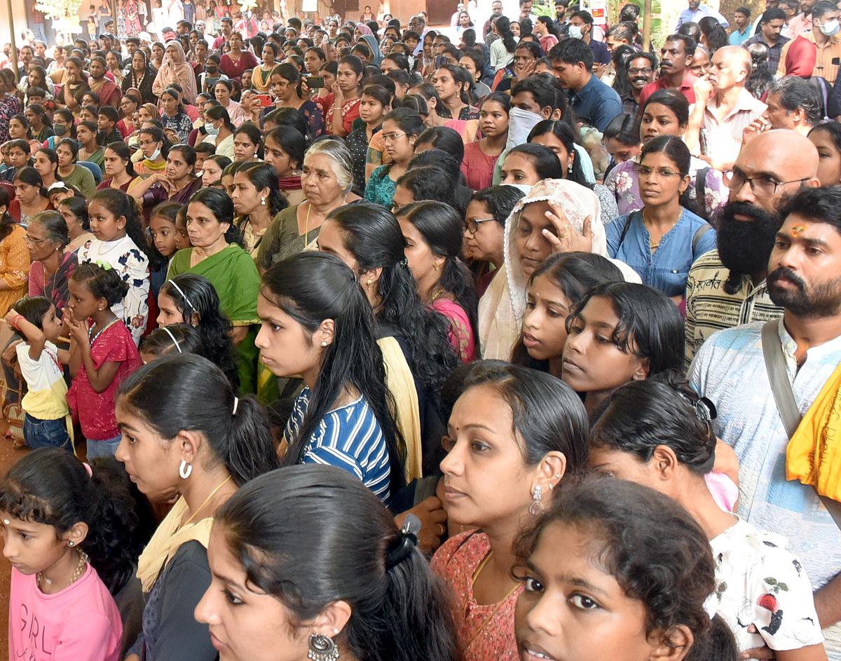 Tug of war between Kozhikode city, Koyilandy, and Chevayur at district ...