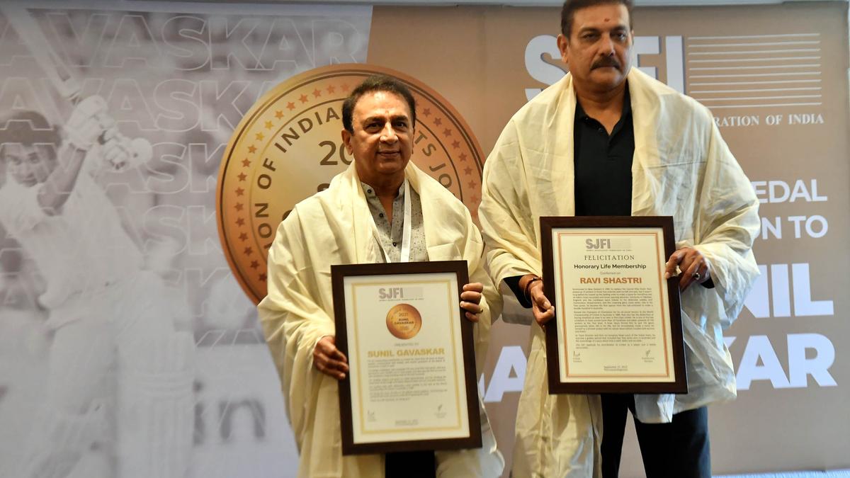 Gavaskar presented with SJFI medal - The Hindu
