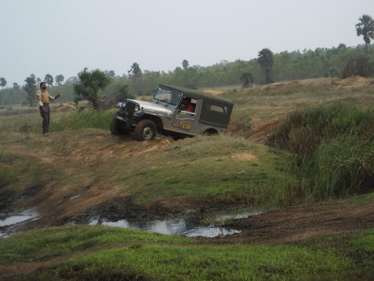 Want to go offroading? Now, there are schools that teach you how to ...
